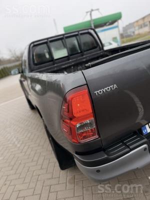 Pelēks Toyota Hilux 2019 Ludza, ar dzinēja tilpumu 2.40 L un nobraukumu 291 tūkst. km par 16500 €, foto 8 vietnē AUTOMOTO.COM.LV