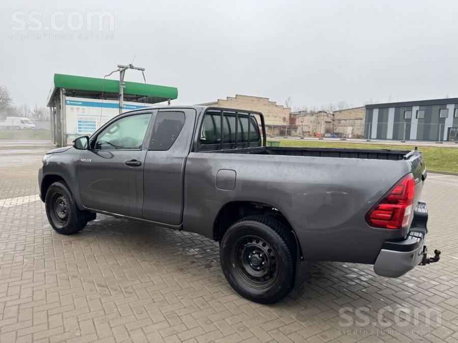 Pelēks Toyota Hilux 2019 Ludza, ar dzinēja tilpumu 2.40 L un nobraukumu 291 tūkst. km par 16500 €, foto 10 vietnē AUTOMOTO.COM.LV