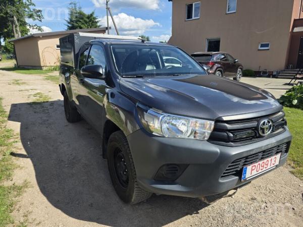 Grey Toyota Hilux 2019 in Vilnius, with an engine capacity of 2.40 L and mileage of 279 thousand km for 15000 €, photo 1 on AUTOMOTO.COM.LV