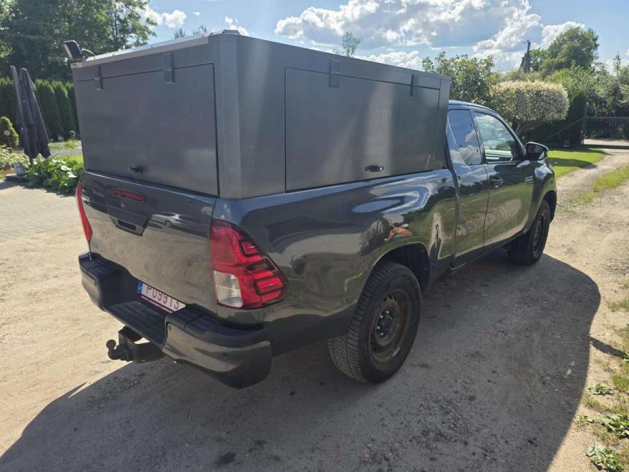 Pelēks Toyota Hilux 2019 Viļņa, ar dzinēja tilpumu 2.39 L un nobraukumu 279 tūkst. km par 14520 €, foto 5 vietnē AUTOMOTO.COM.LV