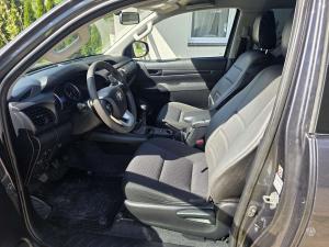 Pelēks Toyota Hilux 2019 Viļņa, ar dzinēja tilpumu 2.39 L un nobraukumu 279 tūkst. km par 14520 €, foto 7 vietnē AUTOMOTO.COM.LV