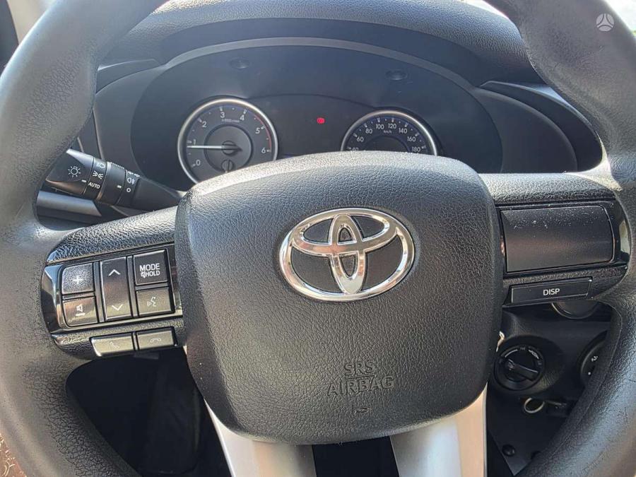 Pelēks Toyota Hilux 2019 Viļņa, ar dzinēja tilpumu 2.39 L un nobraukumu 279 tūkst. km par 14520 €, foto 13 vietnē AUTOMOTO.COM.LV