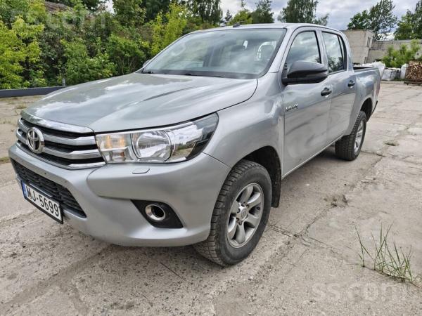 Grey Toyota Hilux 2019 in Riga, with an engine capacity of 2.40 L and mileage of 166 thousand km for 21000 €, photo 1 on AUTOMOTO.COM.LV