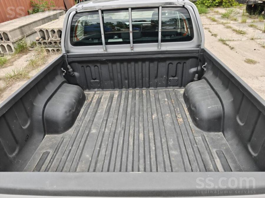 Pelēks Toyota Hilux 2019 Rīga, ar dzinēja tilpumu 2.40 L un nobraukumu 166 tūkst. km par 21000 €, foto 5 vietnē AUTOMOTO.COM.LV