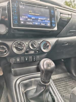 Pelēks Toyota Hilux 2019 Rīga, ar dzinēja tilpumu 2.40 L un nobraukumu 166 tūkst. km par 21000 €, foto 7 vietnē AUTOMOTO.COM.LV