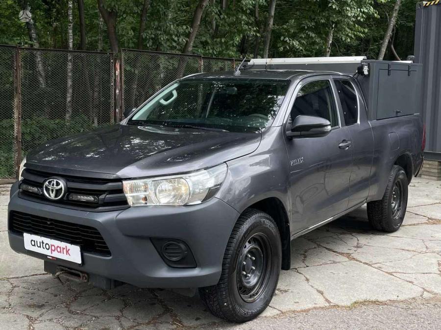 Серый Тойота Хайлюкс 2019 в Вильнюс, объемом двигателя 2.39 л и пробегом 324 тыс. км за 18900 €, фото 3 на AUTOMOTO.COM.LV