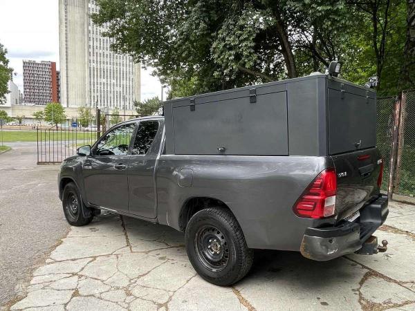 Toyota Hilux 2019 Viļņa vietnē Pelēks Toyota Hilux 2019 Viļņa, ar dzinēja tilpumu 2.39 L un nobraukumu 324 tūkst. km par 18900 €, foto 6 vietnē AUTOMOTO.COM.LV
