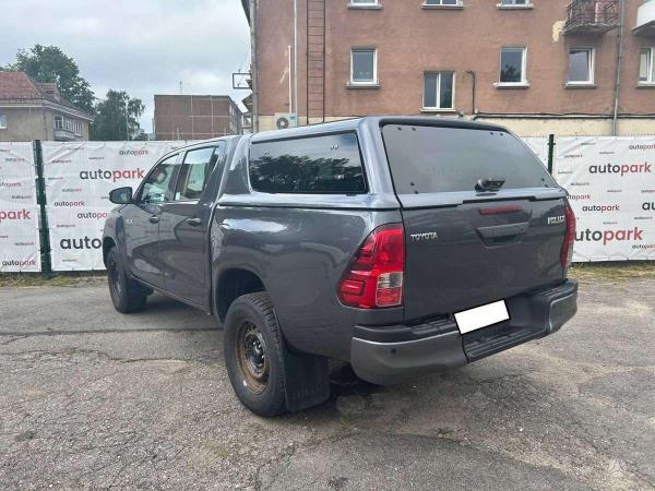 Pelēks Toyota Hilux 2021 Klaipėda, ar dzinēja tilpumu 2.39 L un nobraukumu 93 tūkst. km par 28500 €, foto 6 vietnē AUTOMOTO.COM.LV