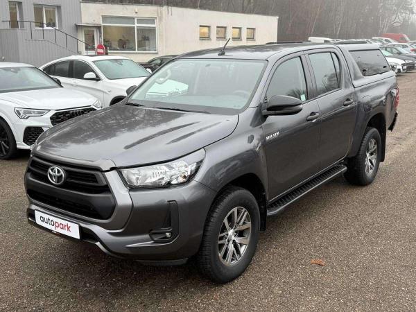 Grey Toyota Hilux 2021 in Vilnius, with an engine capacity of 2.39 L and mileage of 115 thousand km for 29900 €, photo 1 on AUTOMOTO.COM.LV