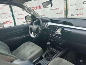 Pelēks Toyota Hilux 2021 Klaipėda, ar dzinēja tilpumu 2.39 L un nobraukumu 93 tūkst. km par 28500 €, foto 8 vietnē AUTOMOTO.COM.LV