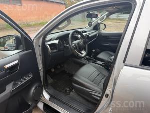 Pelēks Toyota Hilux 2021 Valka, ar dzinēja tilpumu 2.40 L un nobraukumu 310 tūkst. km par 24444 €, foto 11 vietnē AUTOMOTO.COM.LV