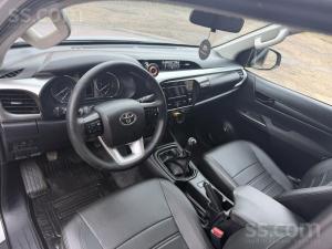 Pelēks Toyota Hilux 2021 Valka, ar dzinēja tilpumu 2.40 L un nobraukumu 310 tūkst. km par 24444 €, foto 12 vietnē AUTOMOTO.COM.LV