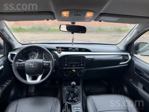 Pelēks Toyota Hilux 2021 Valka, ar dzinēja tilpumu 2.40 L un nobraukumu 310 tūkst. km par 24444 €, foto 13 vietnē AUTOMOTO.COM.LV
