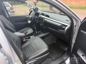 Pelēks Toyota Hilux 2021 Valka, ar dzinēja tilpumu 2.40 L un nobraukumu 310 tūkst. km par 24444 €, foto 15 vietnē AUTOMOTO.COM.LV