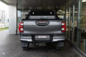 Grey Toyota Hilux 2022 in Vilnius, with an engine capacity of 2.76 L and mileage of 137 thousand km for 45900 €, photo 6 on AUTOMOTO.COM.LV