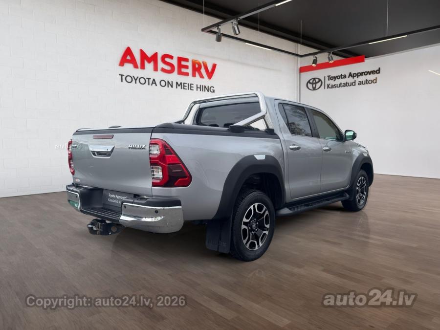 Pelēks Toyota Hilux 2022 Paide, ar dzinēja tilpumu 2.80 L un nobraukumu 83 tūkst. km par 42990 €, foto 3 vietnē AUTOMOTO.COM.LV