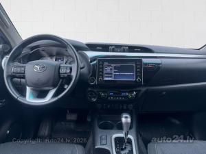 Pelēks Toyota Hilux 2022 Paide, ar dzinēja tilpumu 2.80 L un nobraukumu 83 tūkst. km par 42990 €, foto 9 vietnē AUTOMOTO.COM.LV