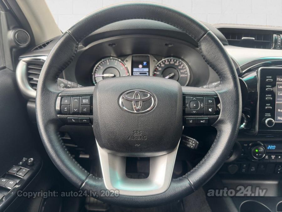 Pelēks Toyota Hilux 2022 Paide, ar dzinēja tilpumu 2.80 L un nobraukumu 83 tūkst. km par 42990 €, foto 13 vietnē AUTOMOTO.COM.LV