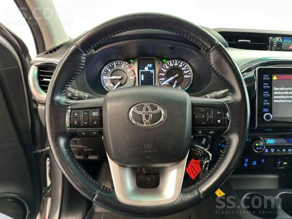 Grey Toyota Hilux 2023 in Jekabpils, with an engine capacity of 2.80 L and mileage of 105 thousand km for 35500 €, photo 9 on AUTOMOTO.COM.LV