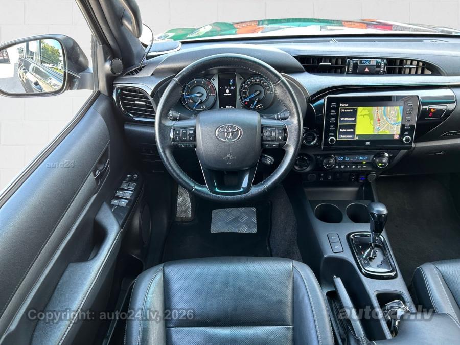 Pelēks Toyota Hilux 2023 Pērnava, ar dzinēja tilpumu 2.80 L un nobraukumu 85 tūkst. km par 48990 €, foto 10 vietnē AUTOMOTO.COM.LV