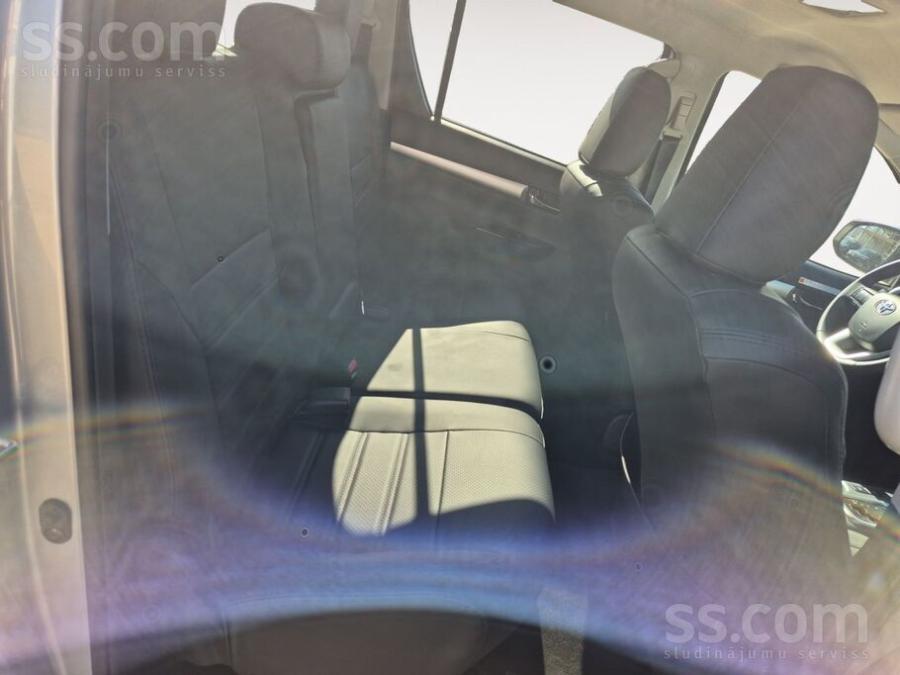 Grey Toyota Hilux 2025 in Riga, with an engine capacity of 2.80 L and mileage of 0 thousand km for 53900 €, photo 8 on AUTOMOTO.COM.LV