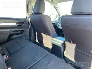 Pelēks Toyota Hilux 2025 Rīga, ar dzinēja tilpumu 2.40 L un nobraukumu 10 tūkst. km par 45990 €, foto 8 vietnē AUTOMOTO.COM.LV