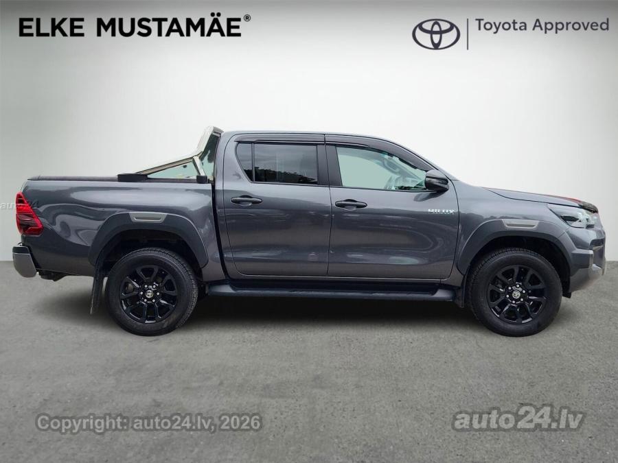 Pelēks Toyota Hilux 2025 Tallina, ar dzinēja tilpumu 2.76 L un nobraukumu 22 tūkst. km par 59995 €, foto 17 vietnē AUTOMOTO.COM.LV
