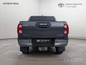 Pelēks Toyota Hilux 2025 Rīga, ar dzinēja tilpumu 2.80 L un nobraukumu 28 tūkst. km par 47400 €, foto 5 vietnē AUTOMOTO.COM.LV