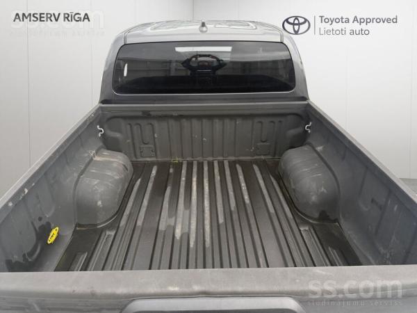 Pelēks Toyota Hilux 2025 Rīga, ar dzinēja tilpumu 2.80 L un nobraukumu 28 tūkst. km par 47400 €, foto 11 vietnē AUTOMOTO.COM.LV