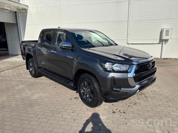 Pelēks Toyota Hilux 2026 Jūrmala, ar dzinēja tilpumu 2.40 L un nobraukumu 0 tūkst. km par 42700 €, foto 2 vietnē AUTOMOTO.COM.LV