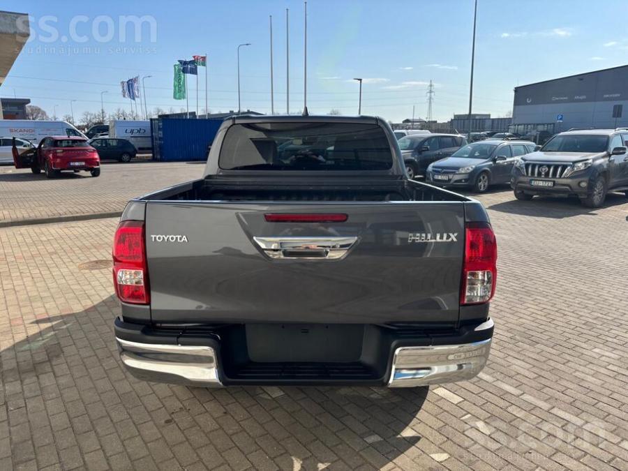 Pelēks Toyota Hilux 2026 Jūrmala, ar dzinēja tilpumu 2.40 L un nobraukumu 0 tūkst. km par 42700 €, foto 6 vietnē AUTOMOTO.COM.LV