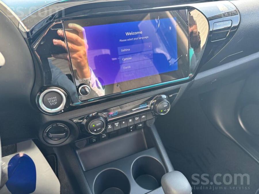 Pelēks Toyota Hilux 2026 Jūrmala, ar dzinēja tilpumu 2.40 L un nobraukumu 0 tūkst. km par 42700 €, foto 12 vietnē AUTOMOTO.COM.LV