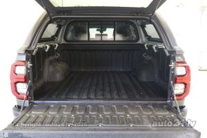 Grey Toyota Hilux 2026 in Tallinn, with an engine capacity of 2.76 L and mileage of 9 thousand km for 61500 €, photo 11 on AUTOMOTO.COM.LV