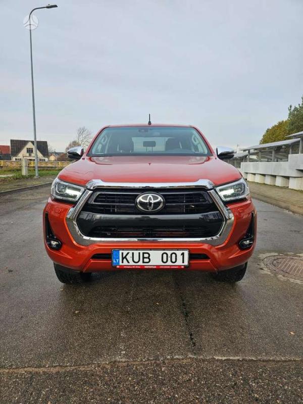 Oranžs Toyota Hilux 2020 Marijampole, ar dzinēja tilpumu 2.76 L un nobraukumu 20 tūkst. km par 42350 €, foto 4 vietnē AUTOMOTO.COM.LV