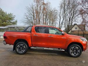 Oranžs Toyota Hilux 2020 Marijampole, ar dzinēja tilpumu 2.76 L un nobraukumu 20 tūkst. km par 42350 €, foto 5 vietnē AUTOMOTO.COM.LV