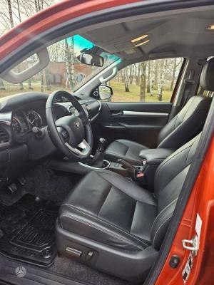 Oranžs Toyota Hilux 2020 Marijampole, ar dzinēja tilpumu 2.76 L un nobraukumu 20 tūkst. km par 42350 €, foto 9 vietnē AUTOMOTO.COM.LV