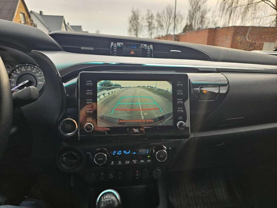 Oranžs Toyota Hilux 2020 Marijampole, ar dzinēja tilpumu 2.76 L un nobraukumu 20 tūkst. km par 42350 €, foto 10 vietnē AUTOMOTO.COM.LV
