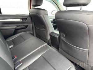 Orange Toyota Hilux 2022 in Riga, with an engine capacity of 1.80 L and mileage of 66 thousand km for 39990 €, photo 8 on AUTOMOTO.COM.LV