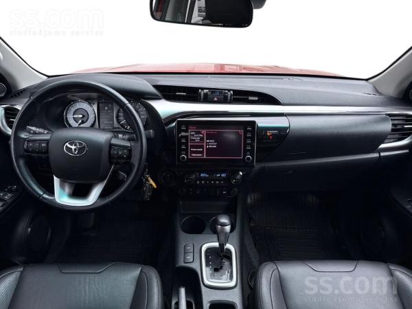 Oranžs Toyota Hilux 2022 Rīga, ar dzinēja tilpumu 1.80 L un nobraukumu 66 tūkst. km par 39990 €, foto 8 vietnē AUTOMOTO.COM.LV
