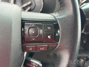 Orange Toyota Hilux 2022 in Riga, with an engine capacity of 1.80 L and mileage of 66 thousand km for 39990 €, photo 17 on AUTOMOTO.COM.LV
