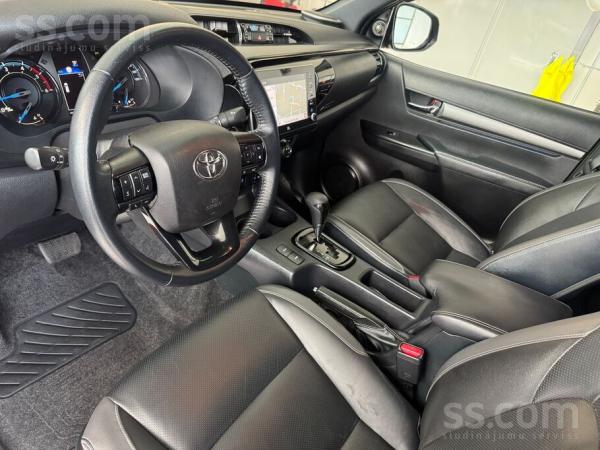 Oranžs Toyota Hilux 2023 Jēkabpils, ar dzinēja tilpumu 2.80 L un nobraukumu 81 tūkst. km par 40900 €, foto 8 vietnē AUTOMOTO.COM.LV