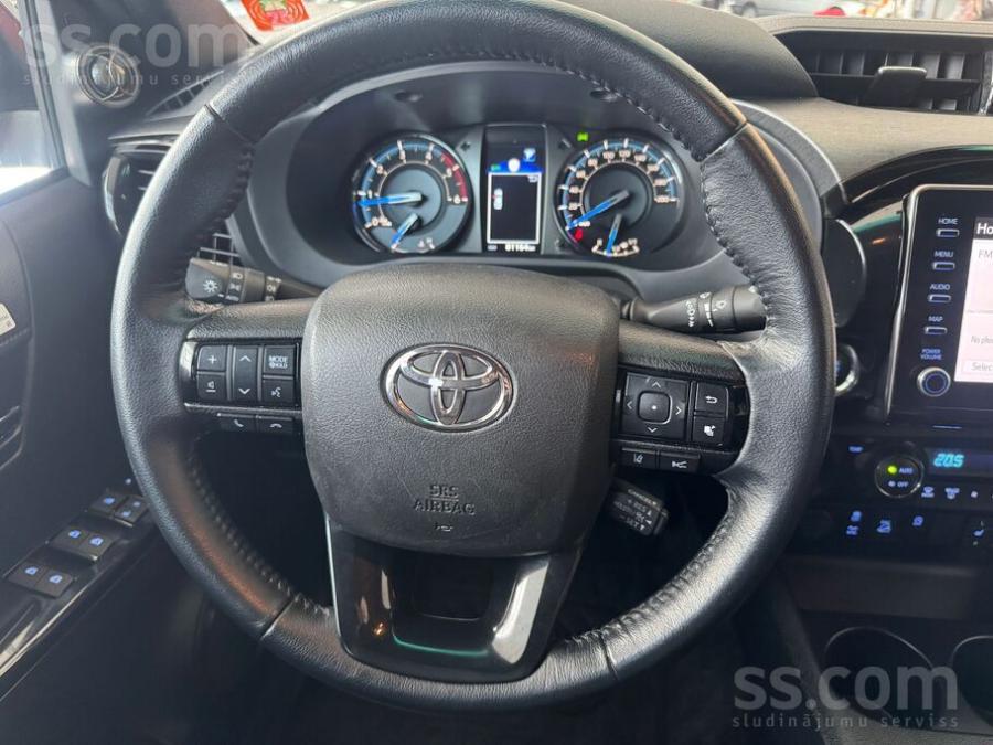 Orange Toyota Hilux 2023 in Jekabpils, with an engine capacity of 2.80 L and mileage of 81 thousand km for 40900 €, photo 12 on AUTOMOTO.COM.LV