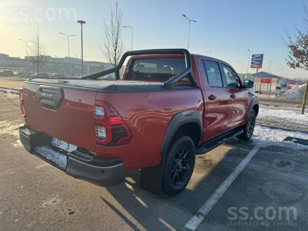 Oranžs Toyota Hilux 2025 Rīga, ar dzinēja tilpumu 2.80 L un nobraukumu 8 tūkst. km par 49500 €, foto 5 vietnē AUTOMOTO.COM.LV