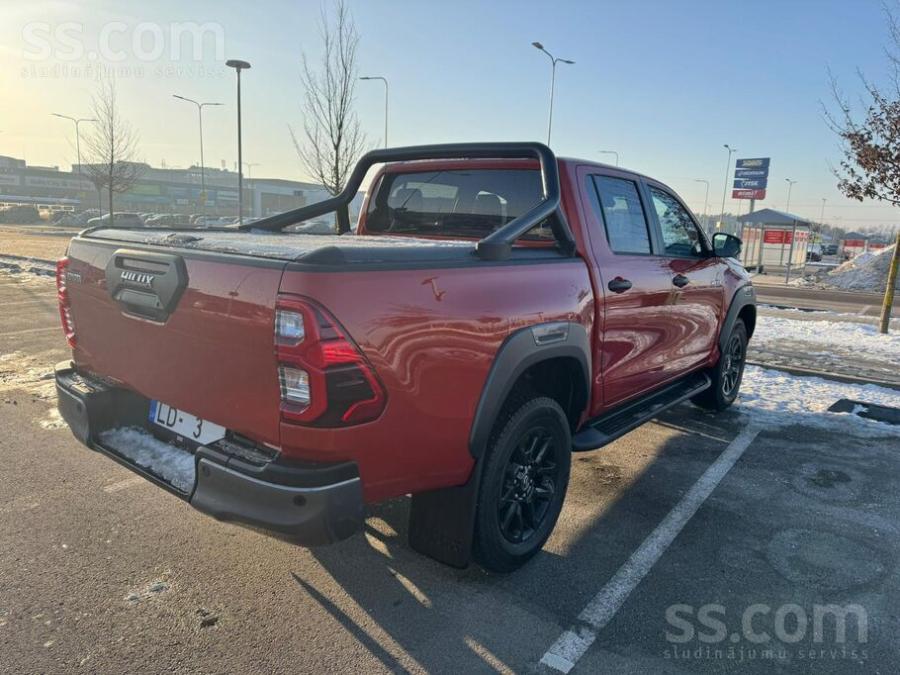 Oranžs Toyota Hilux 2025 Rīga, ar dzinēja tilpumu 2.80 L un nobraukumu 8 tūkst. km par 49500 €, foto 5 vietnē AUTOMOTO.COM.LV