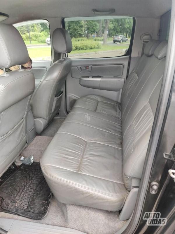 Toyota Hilux 2007 Alīta, ar dzinēja tilpumu 3.00 L un nobraukumu 140 tūkst. km par 3700 €, foto 7 vietnē AUTOMOTO.COM.LV