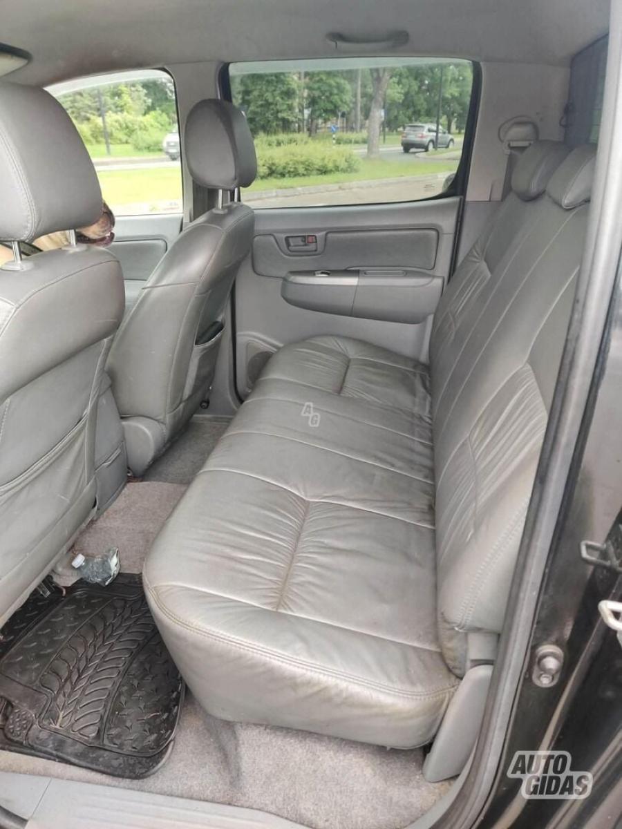 Toyota Hilux 2007 Alīta, ar dzinēja tilpumu 3.00 L un nobraukumu 140 tūkst. km par 3700 €, foto 8 vietnē AUTOMOTO.COM.LV