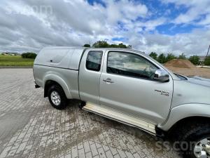 Toyota Hilux 2008 in Saldus, with an engine capacity of 2.50 L and mileage of 490 thousand km for 7000 €, photo 4 on AUTOMOTO.COM.LV