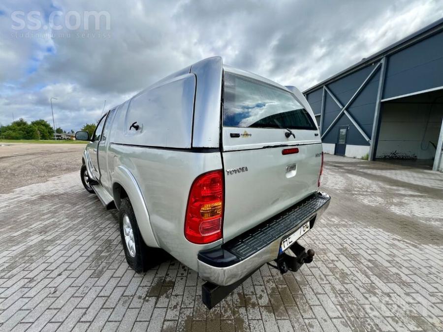 Toyota Hilux 2008 in Saldus, with an engine capacity of 2.50 L and mileage of 490 thousand km for 7000 €, photo 6 on AUTOMOTO.COM.LV