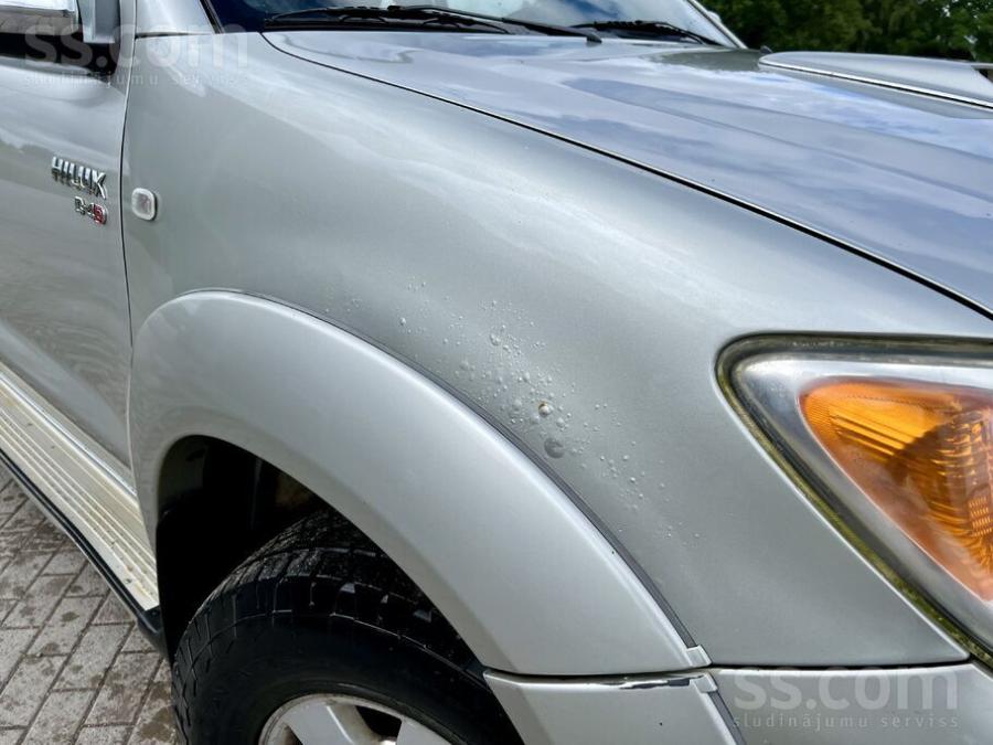 Toyota Hilux 2008 in Saldus, with an engine capacity of 2.50 L and mileage of 490 thousand km for 7000 €, photo 11 on AUTOMOTO.COM.LV
