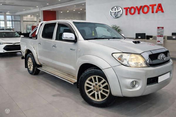 Toyota Hilux 2010 Rīga, ar dzinēja tilpumu 2.98 L un nobraukumu 433 tūkst. km par 10590 €, foto 1 vietnē AUTOMOTO.COM.LV